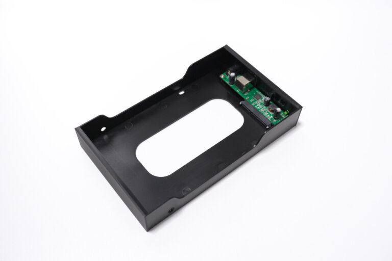 【レビュー】GW3.5AM-SU3G2Pの外観と組み込み方法【HDDケース】 - Raison Detre - ゲームやスマホの情報サイト